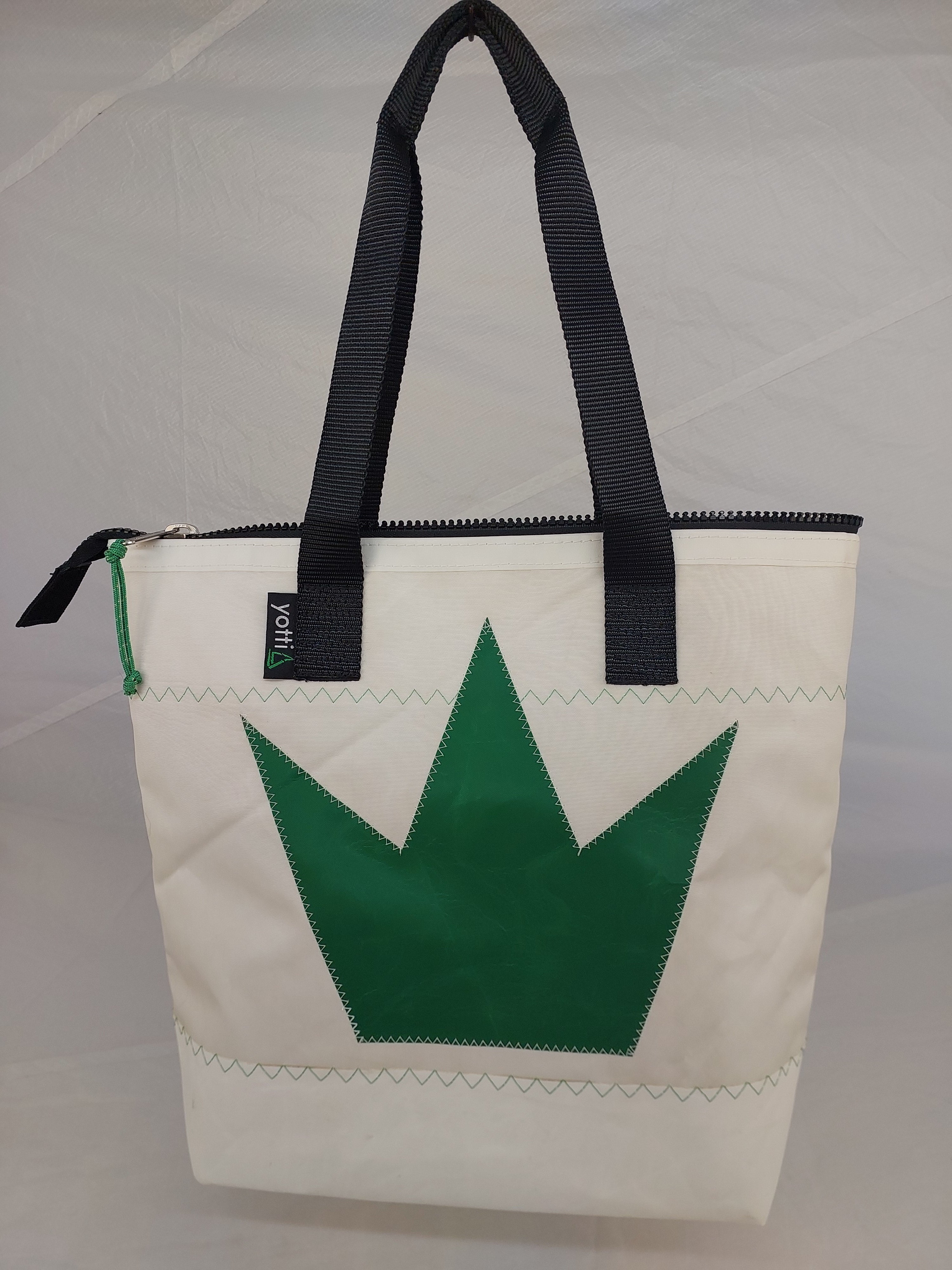 Crown Zip Tote 811 – Yotti